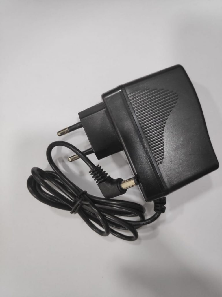 AC DC Adapter 9V 2A / 9V 2A Power supply – Microchip.lk