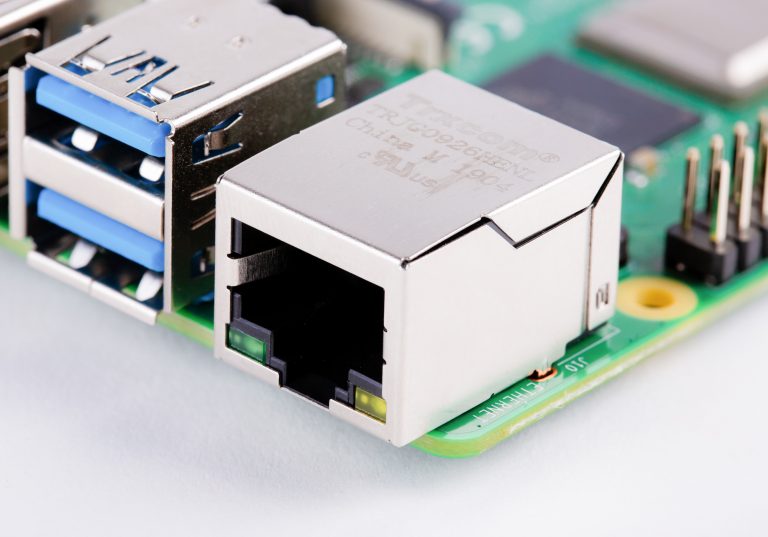 Raspberry Pi 4 Model b – 8GB Ram – Microchip.lk